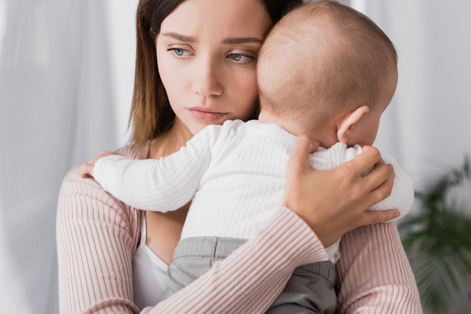 Colores y características de las heces de los bebés - ¡Pregunta Mamá!